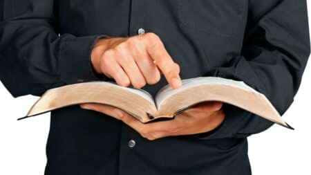 Qual a diferença entre obreiro e cooperador?